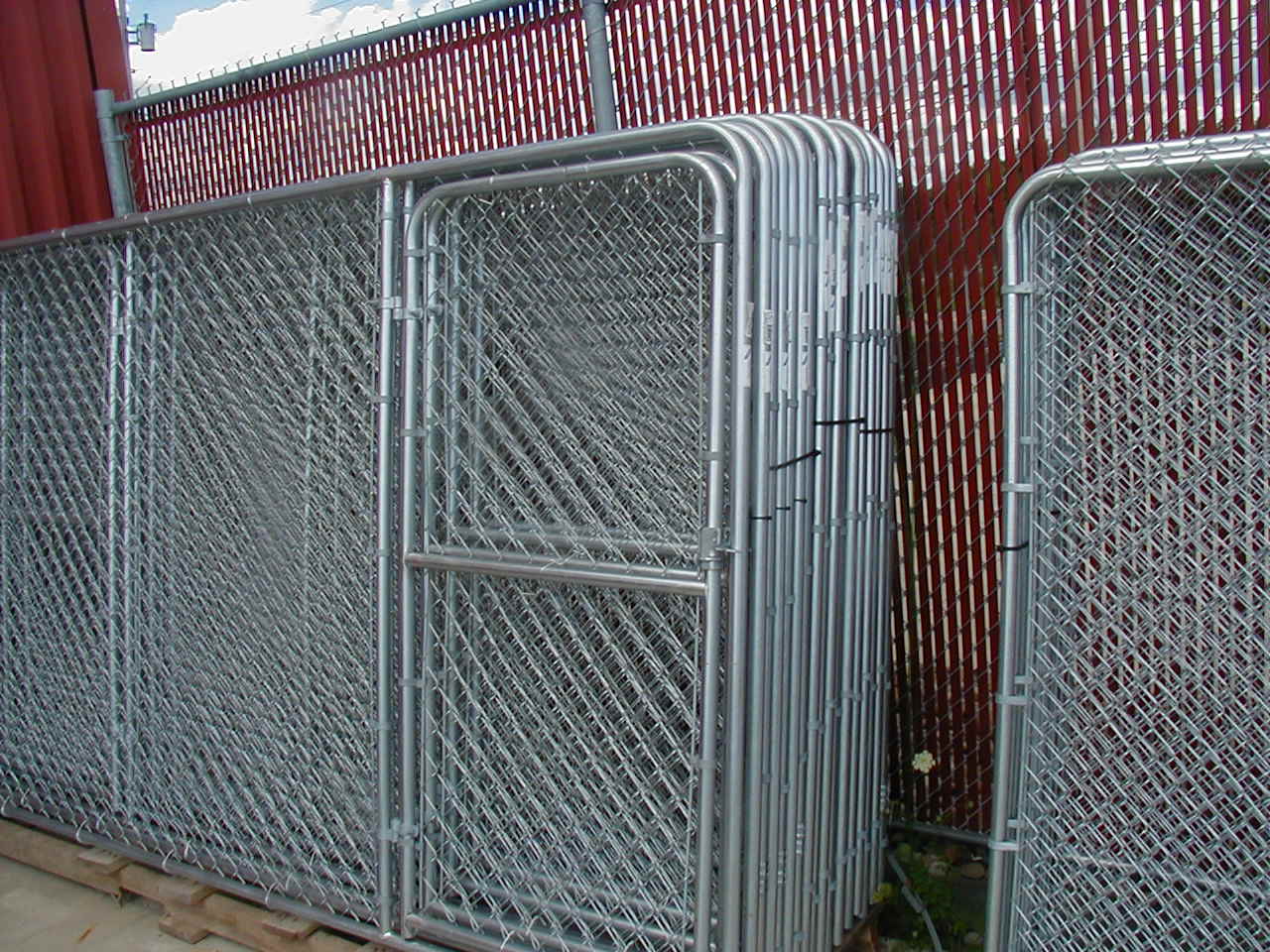 Dog Kennels Fence it